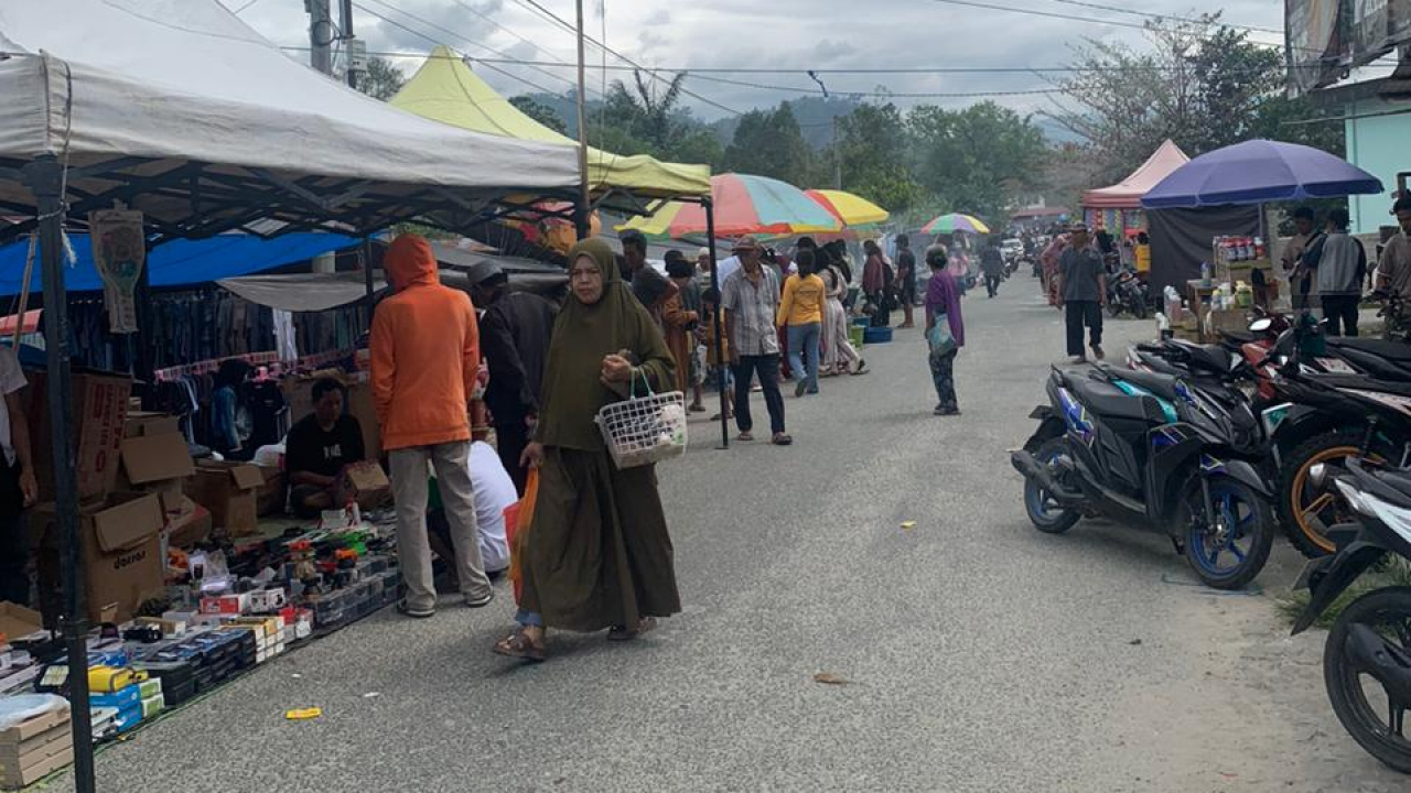 Pasar Kamis di Desa Makmur | Website Resmi Desa Makmur