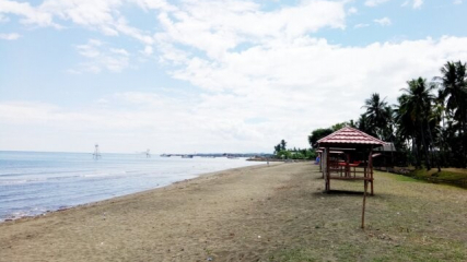 Pantai Laguna | Website Resmi Desa Lipukasi